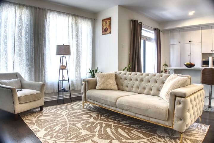 Private Room · Quiet · Modern - Free Parking - Ottawa