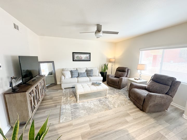 Newly Renovated Condo - Mesquite, NV