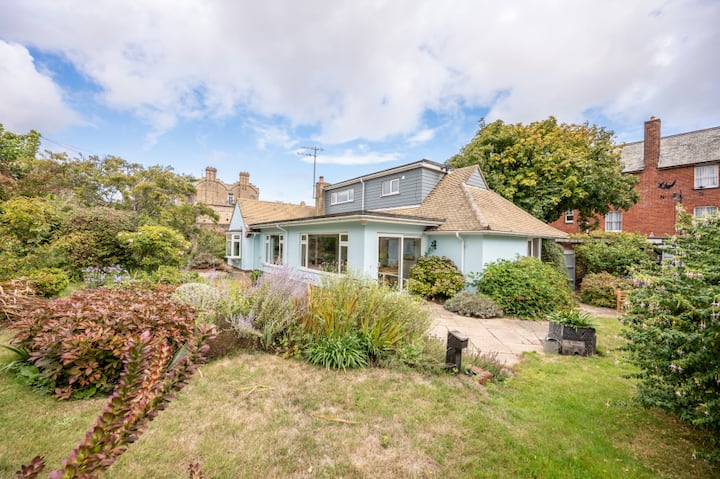Immaculate 3 Br / 3 Bath In Aldeburgh - Aldeburgh