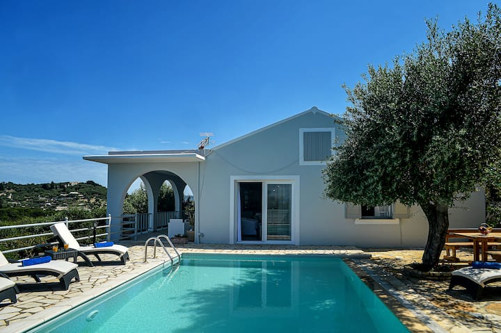 Lioniskari Villa - Paxi