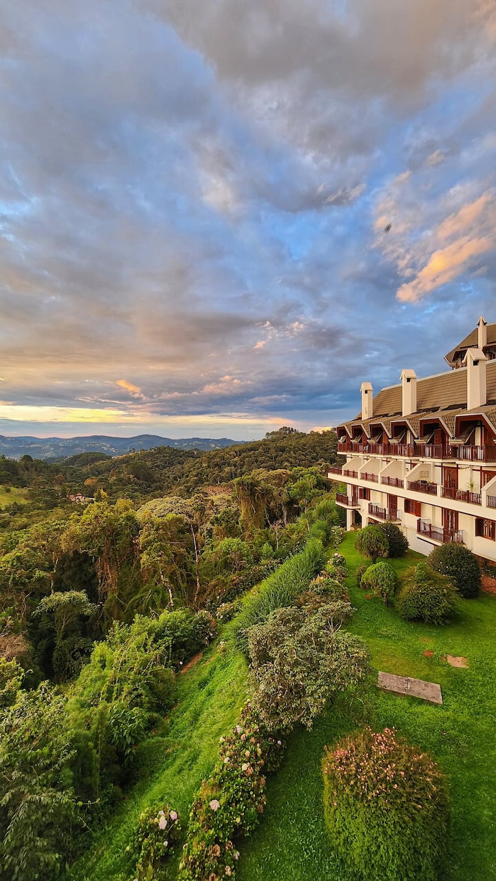 Duplex Em Castelo | Piscina Aquec, Lareira E Wifi - Campos do Jordão