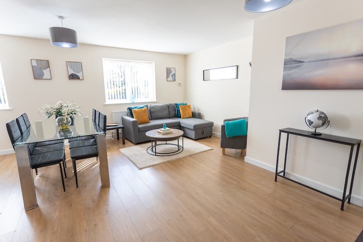 Super King En-suite | Oxford, Airport & Bicester - Oxford