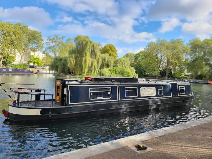 Cosy Canal Boat In Little Venice - London