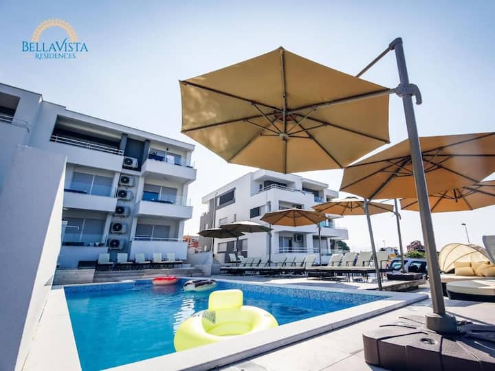 Superior Three Bedroom Apartment With Balcony - Caska