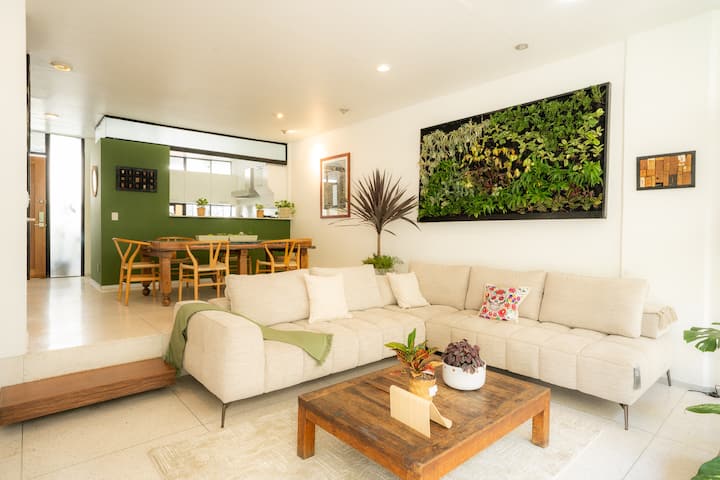 Stylish Retreat In Roma Norte With Huge Terrace - Mexico City