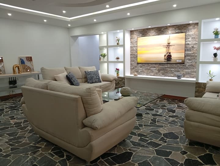 Lujo & Ubicacion, Hermoso &Amplio Apt En Altamira - Caracas