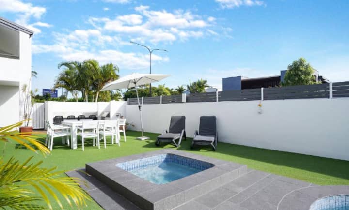Ocean Breeze Haven 1 Bed Apartment - Noosa