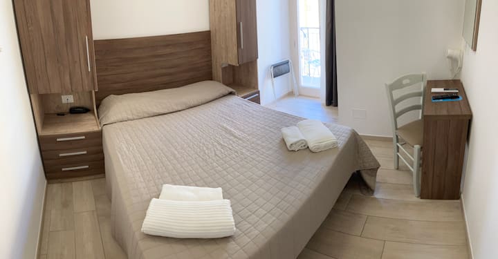 Camera Matrimoniale O Doppia B&b "Bed&book" - Riccione