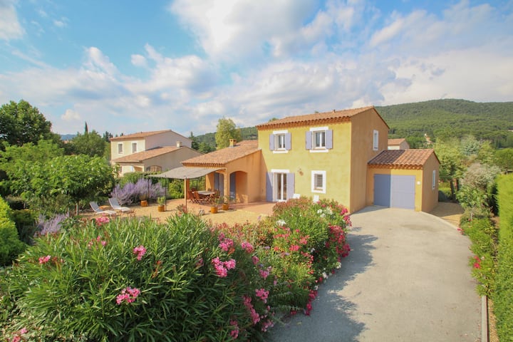 Prachtige Provençaalse Villa Met Airco En Zwembad - Aups