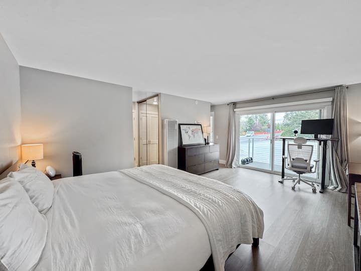 New! Silicon Valley Studio - Menlo Park - Menlo Park, CA