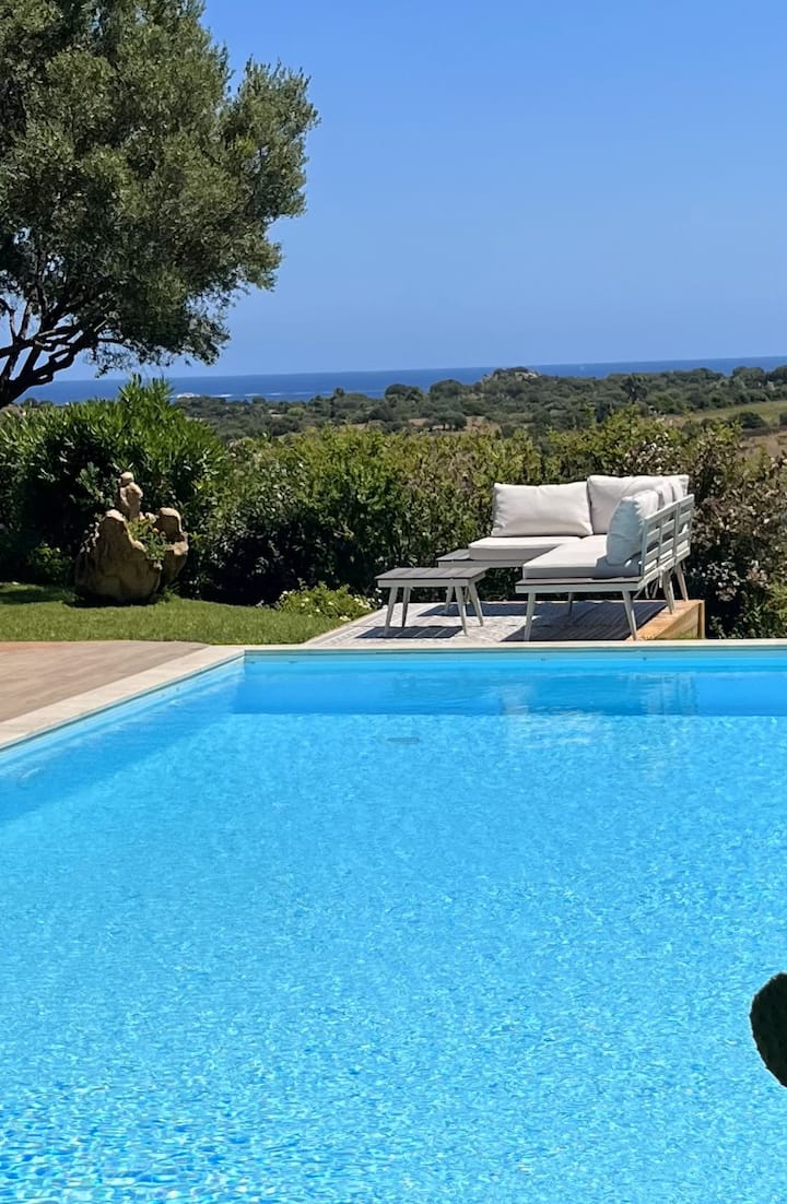Villa Con Piscina E Vista Mare - Budoni
