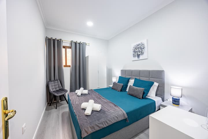 Magalhães Al By Your Key - Machico