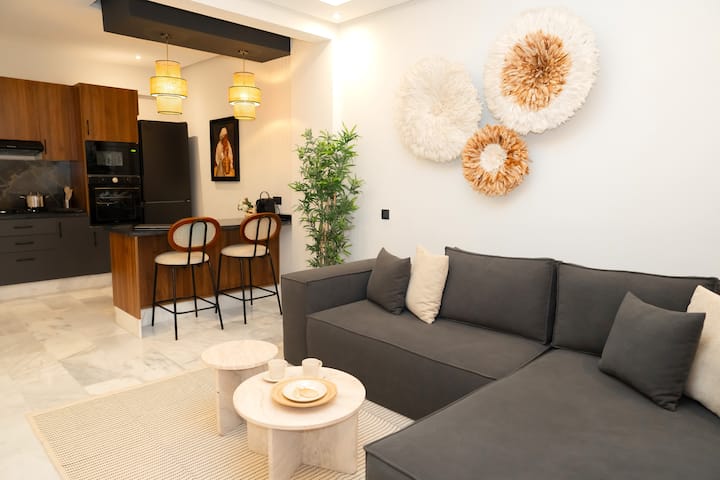 Chic Flat W/ Sunny Large Terrasse – Gueliz Center - Marrakech