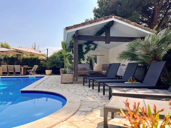 Magnifique Villa, Piscine Privée Sécurisée - Biganos