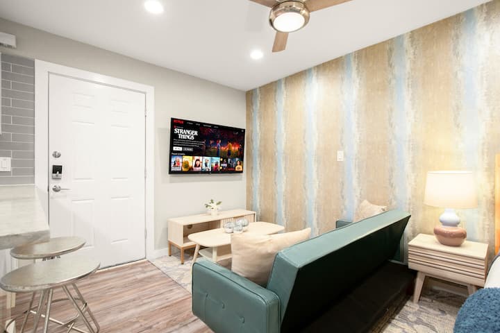 Sxsw/zilker/acl Fest/6th St_central Quiet Parking - Austin, TX