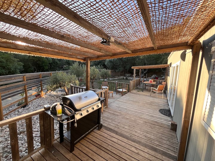 G Una Casa - Bonifacio