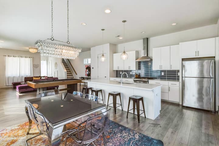 *Pooltable*15 Mins To Uptown&attractions*king Bed! - Northlake - Charlotte