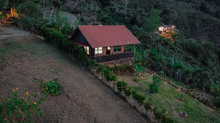 Cozy Cabin With A Dreamlike View - Cartago Province