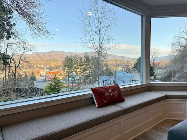6br/panoramic View•walk To Town•fire Pit•game Room - Bryson City, NC