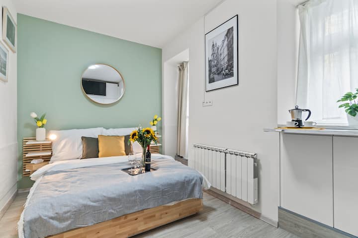 Vinohrady Romantic Getaway Nr. 1 By Michal&friends - Prague