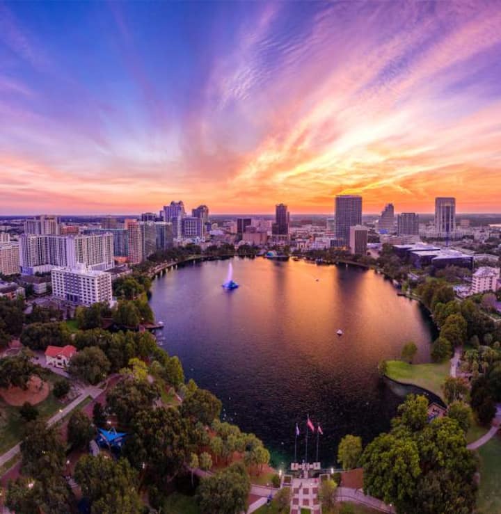 *Near* Universal/convention Center/disney/icon* - Orlando, FL