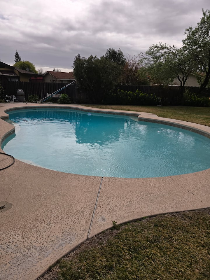 Backyard Oasis Retreat! - Woodland, CA