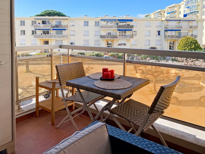 Cocon Moderne Terrasse/parking/8 Min De La Plage - Fréjus