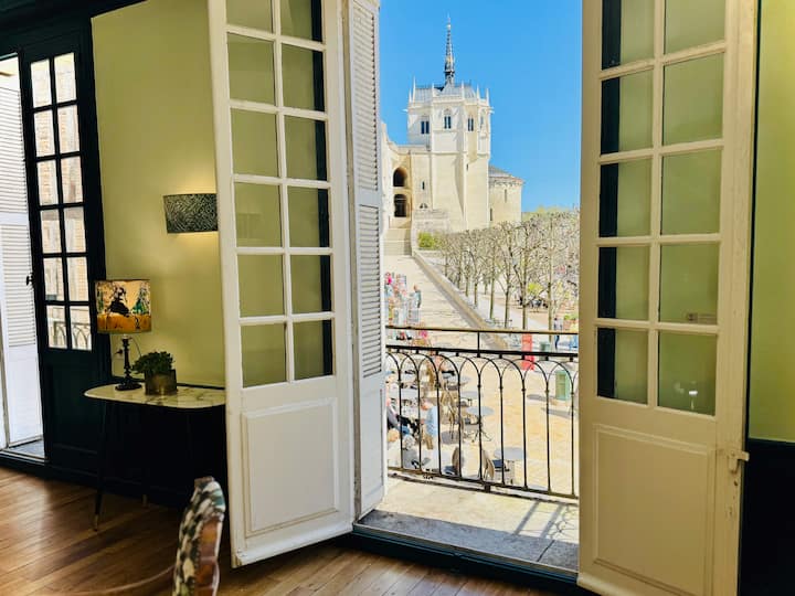 La Chapelle, Le Balcon Des Rois Avec Vue Grandiose - Amboise
