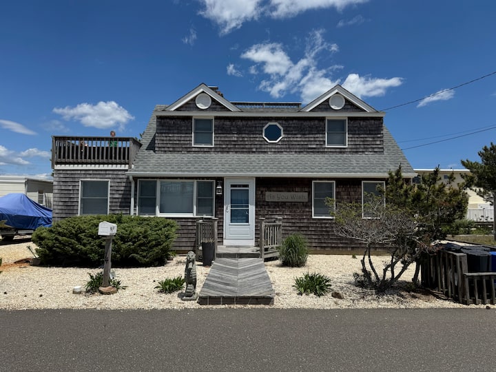 Unique Spot With Bay And Beach! - Barnegat Light, NJ