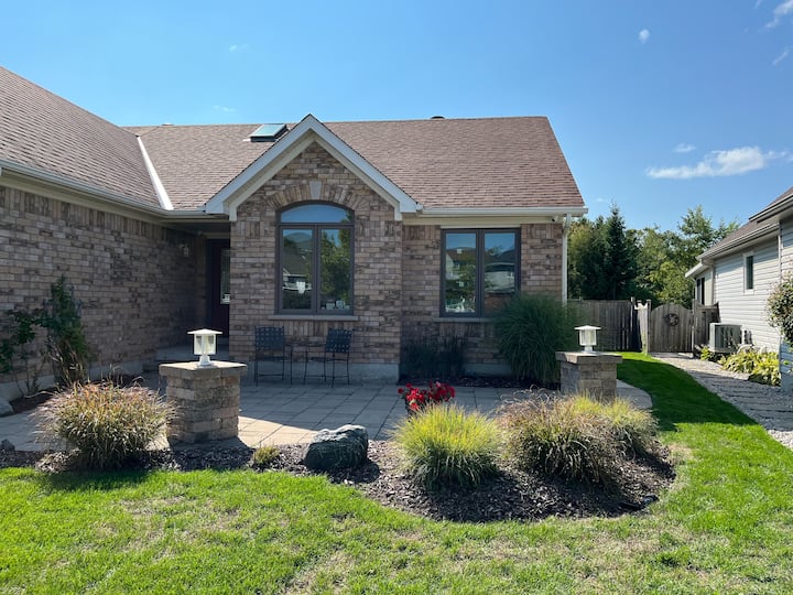Your Suite On Country Lane - Barrie