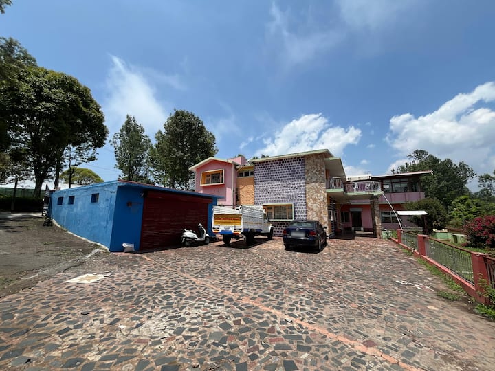 The Luxe Haven: 4bhk Villa Amidst Nilgiri Hills - Coonoor
