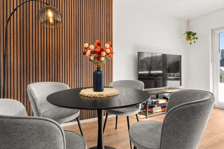 Junes - *New* With Balcony, Bbq, Ps5, Bike Cellar - Bad Berleburg