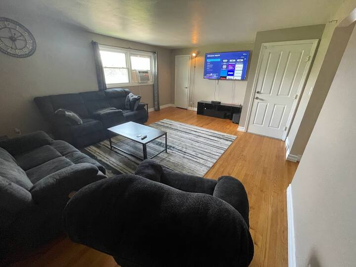 Parkside View (1 Mile From Su) - Syracuse, NY
