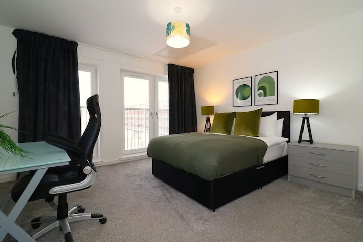 The White House, Glasgow City - Glasgow