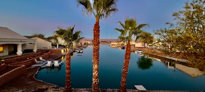 Charming Casita Private Lake - Needles, CA