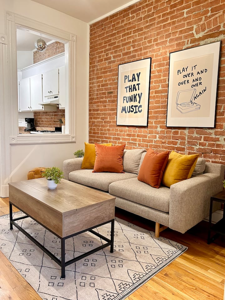 312- Cozy 2b|1b In The Heart Of Hoboken - Hoboken, NJ