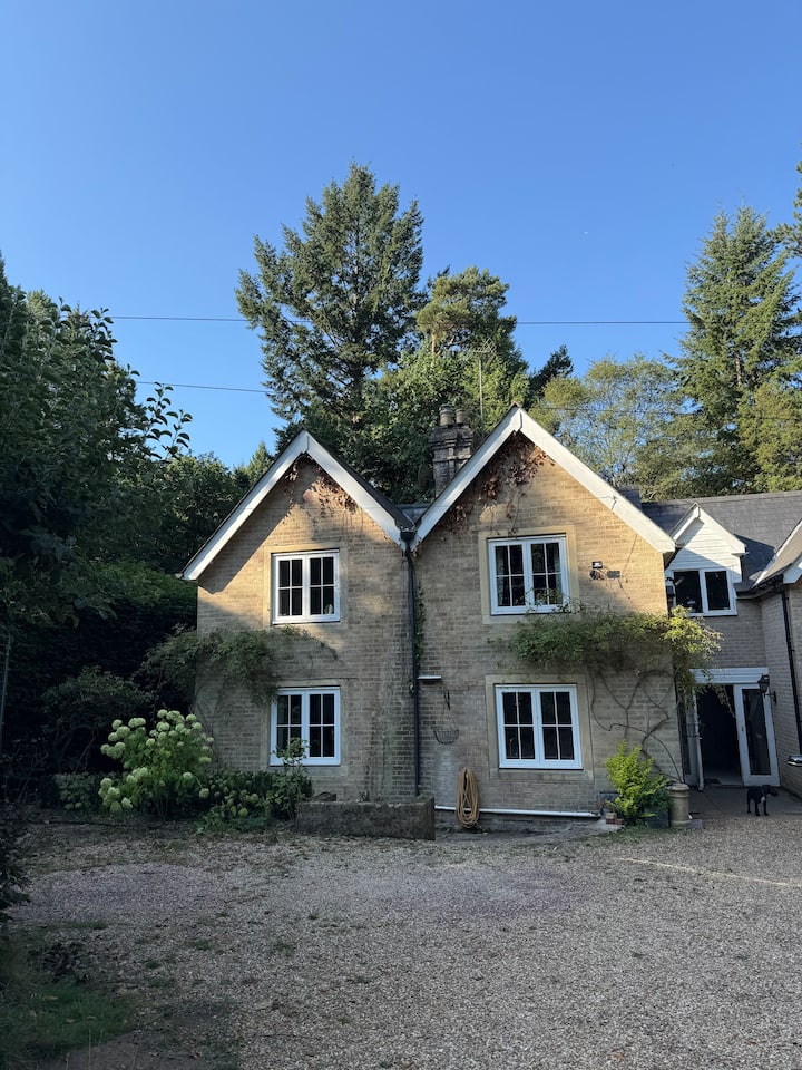 2025: Spacious 2 Bedroom Annexe In Liss - Petersfield