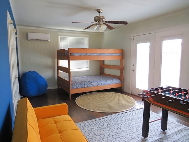 Adv. Coast | Comfort Cove | 3br 2bh, Fenced - Spring Hill, FL