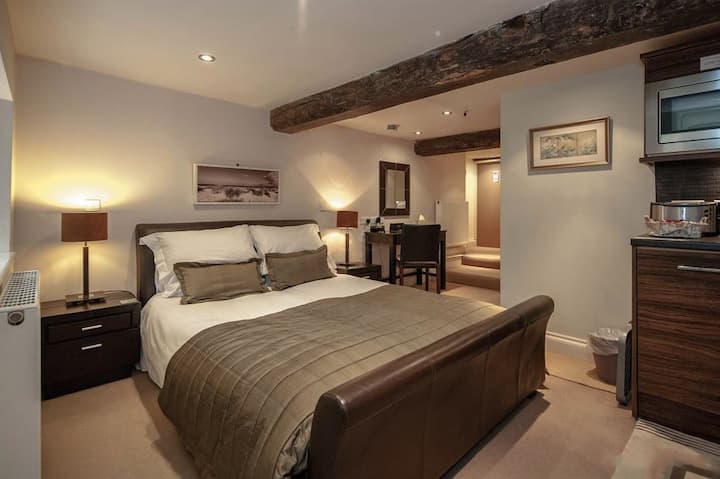 Standard Room In Bagshaw Hall, Bakewell - Bakewell