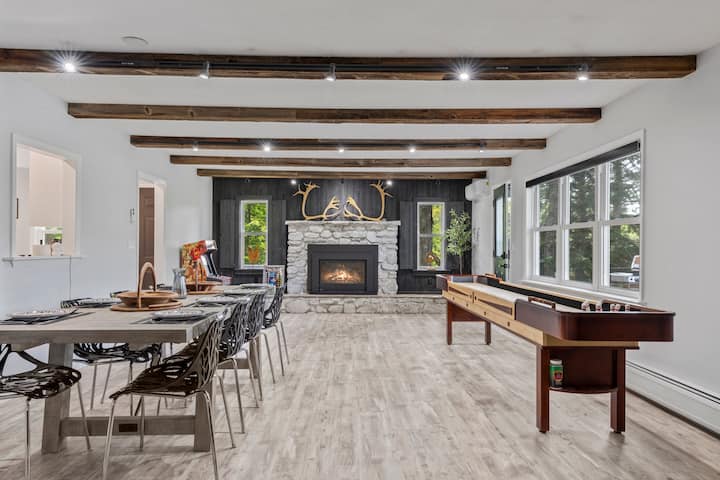 Family-friendly Berkshires Ski Escape W/ Hot Tub - The Berkshires, MA