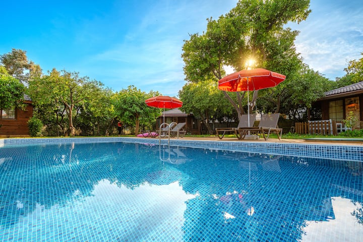 Near Sea, Nature And With Pool - İncekum