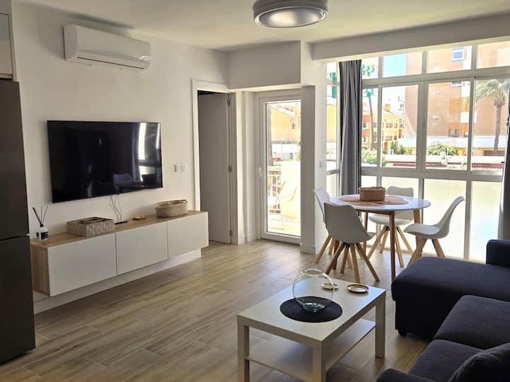 Precioso Apartamento Con Terraza Y Playa - Torremolinos