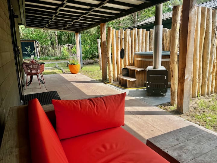 Tiny Lodge + Hottub - Eersel