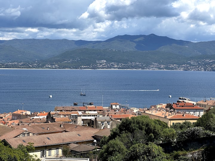 Appartement 3 Chambres, Centre Ville, Vue Mer - Ajaccio