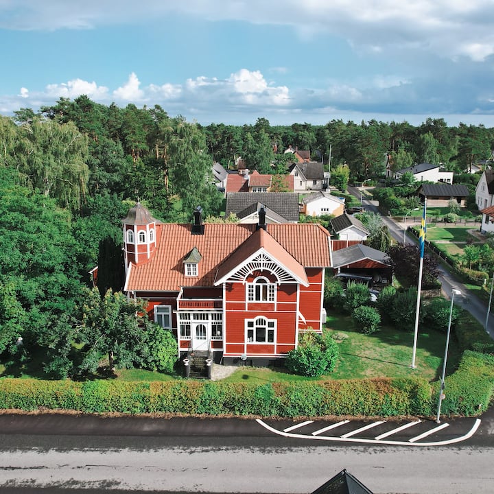 Tornhus På Bästa Läget. - Kristianstad