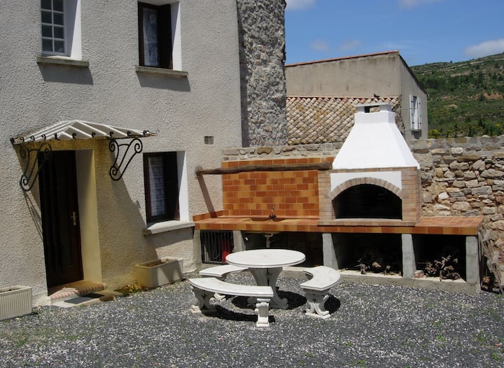 Albas Au Cœur Des Corbières - Albas