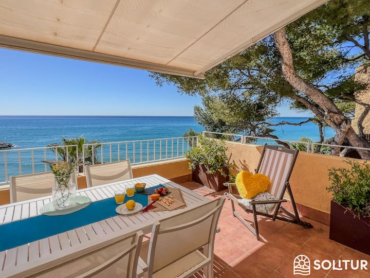 Disfruta De Las Mejores Vistas De La Costa Dorada - Roda de Bará