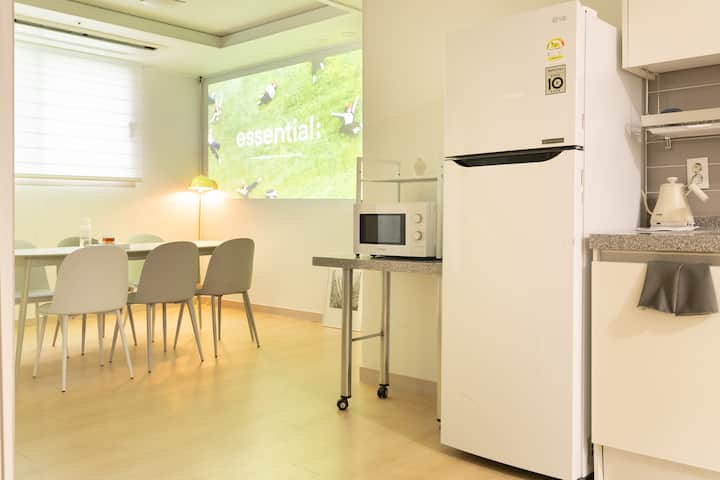 [도보3분 짐보관] 부산역 마란트 하우스 #31 - Busan