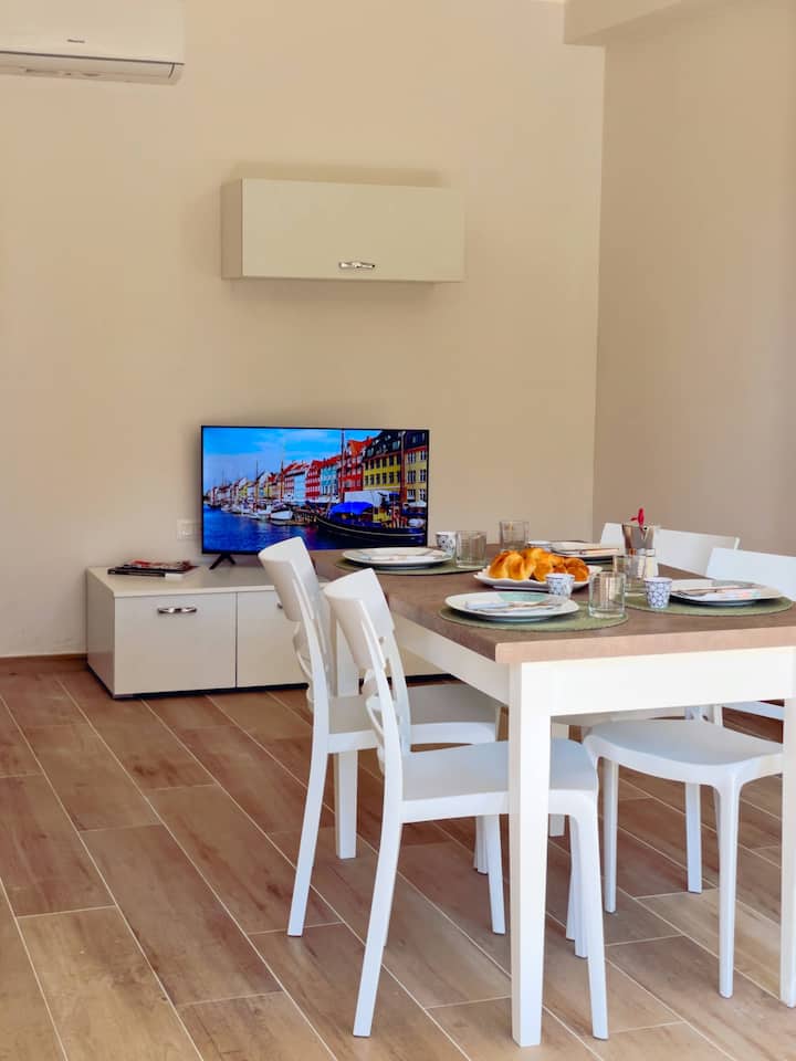 Villas Pour 16 Avec Jardin Privé Au Cilento - Acciaroli