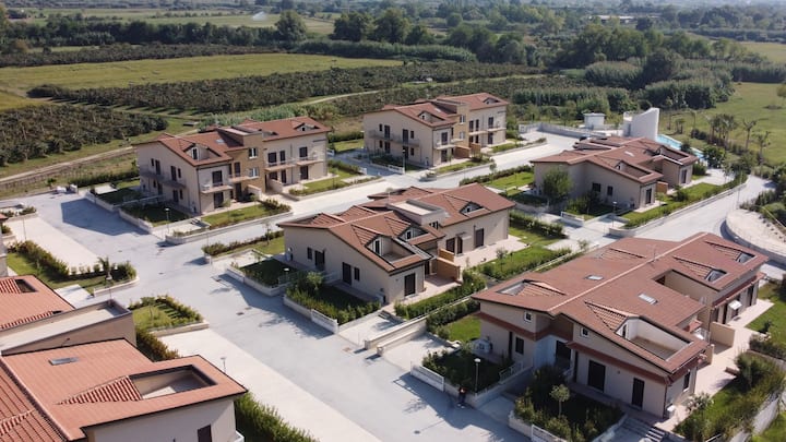 Villette, 16 Posti Con Giardino Privato In Cilento - Ascea